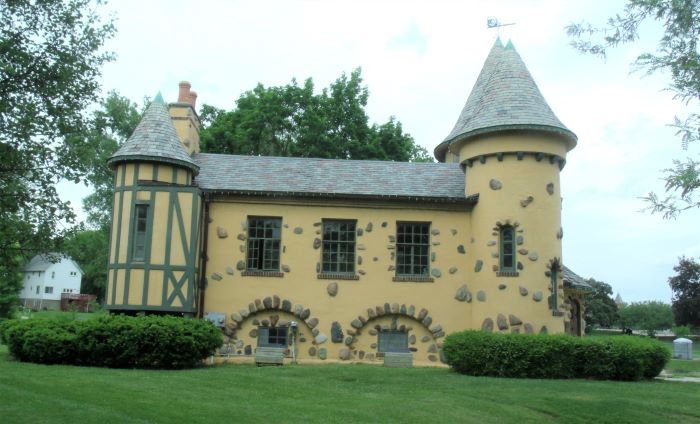 Curwood Castle from 5 years ago – Tao-Talk